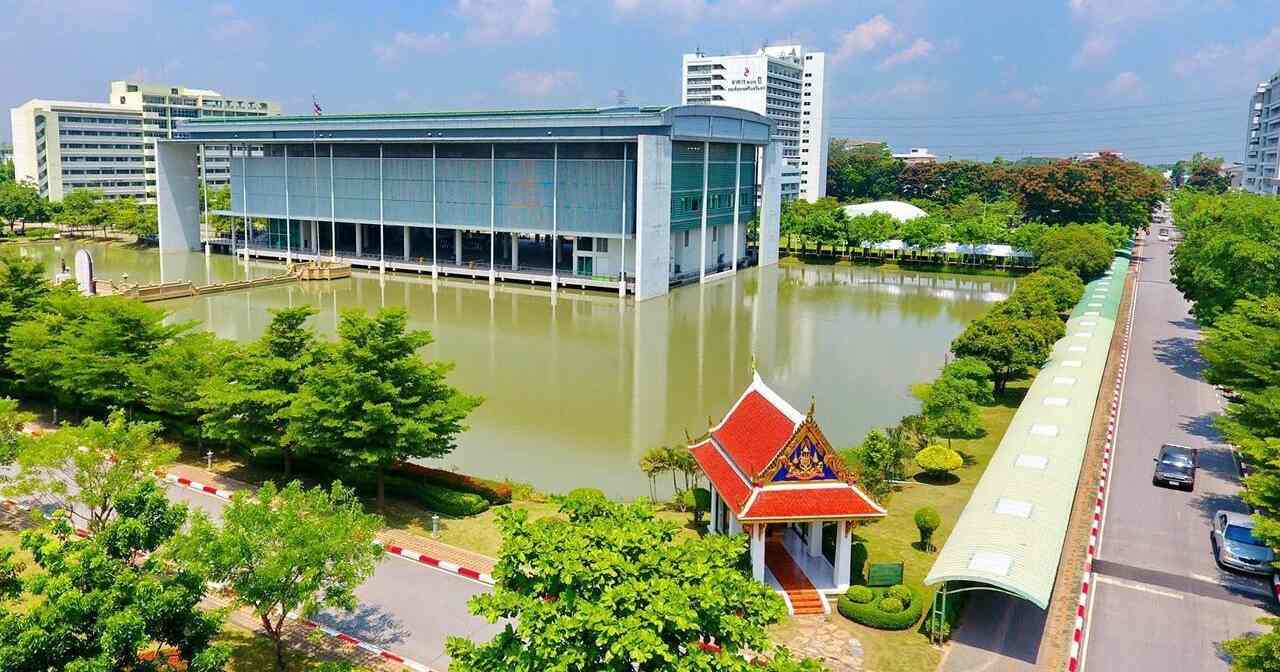 Valaya Alongkorn Rajabhat University: Universitas Pendidikan